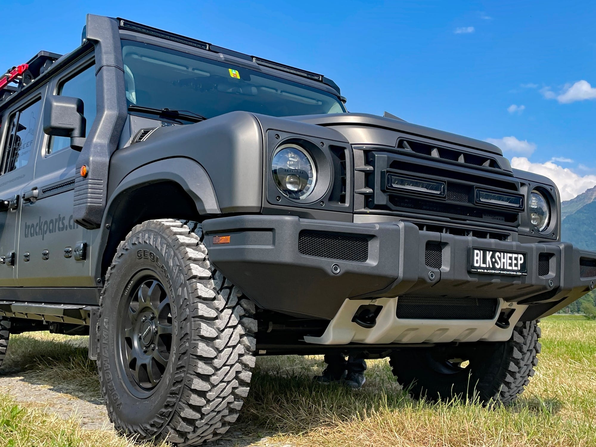 Ineos Grenadier - Offroad- & Adventure Tools by Black Sheep